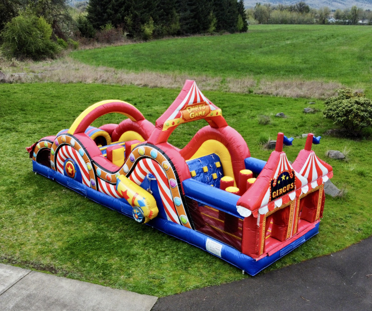 35ft Carnival Circus Obstacle Course - Baltimore Party Rentals